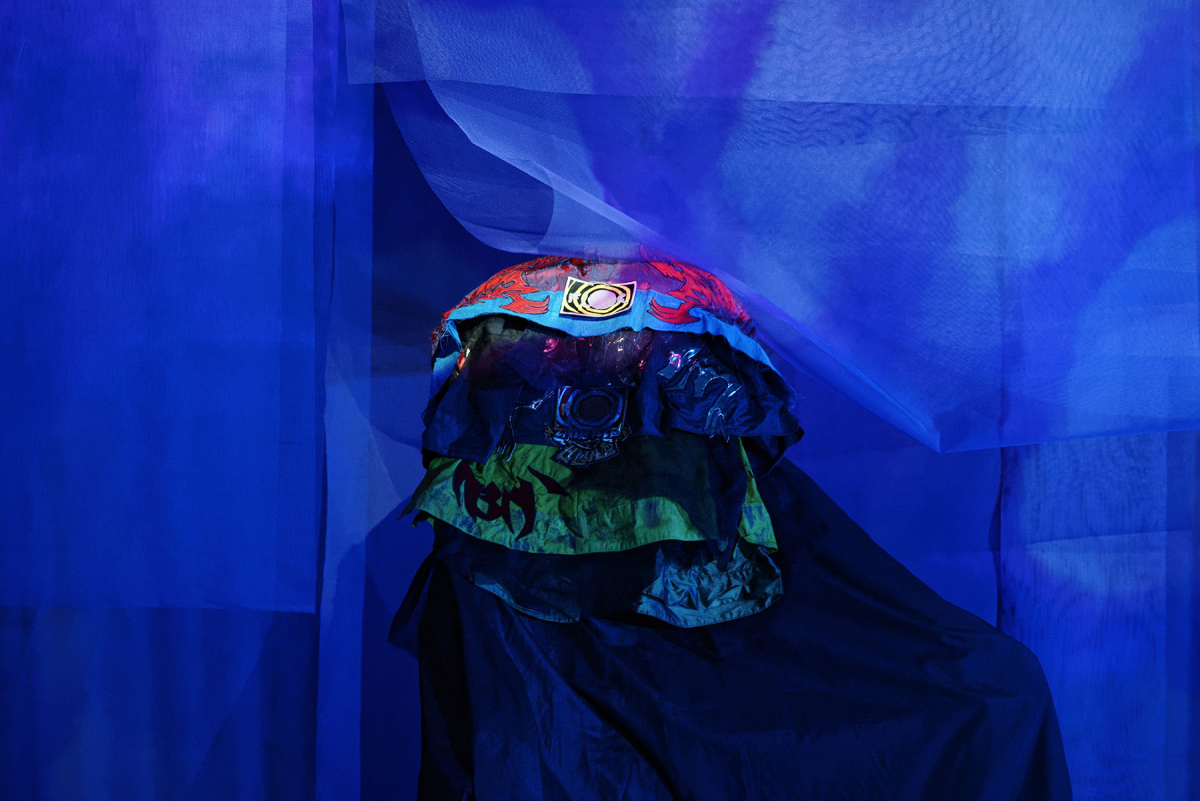 berta / The torch, the key and the snake ∞